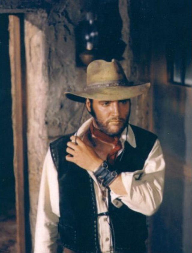 Rare Color Photographs of a Bearded Elvis Presley During Shooting for ...