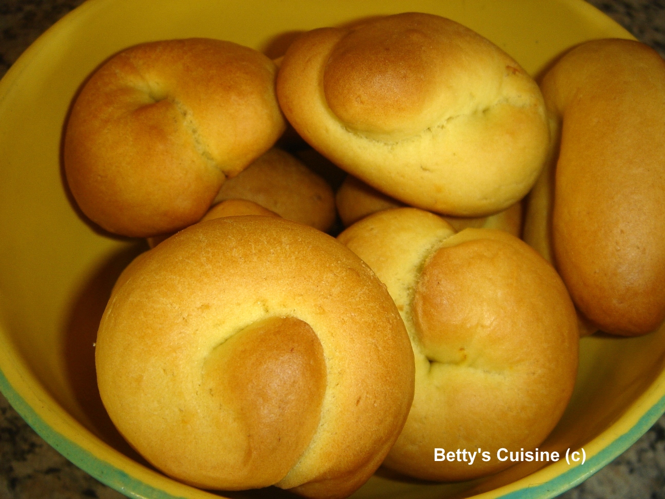 Betty's Cuisine: Κουλουράκια πορτοκαλιού με ελαιόλαδο