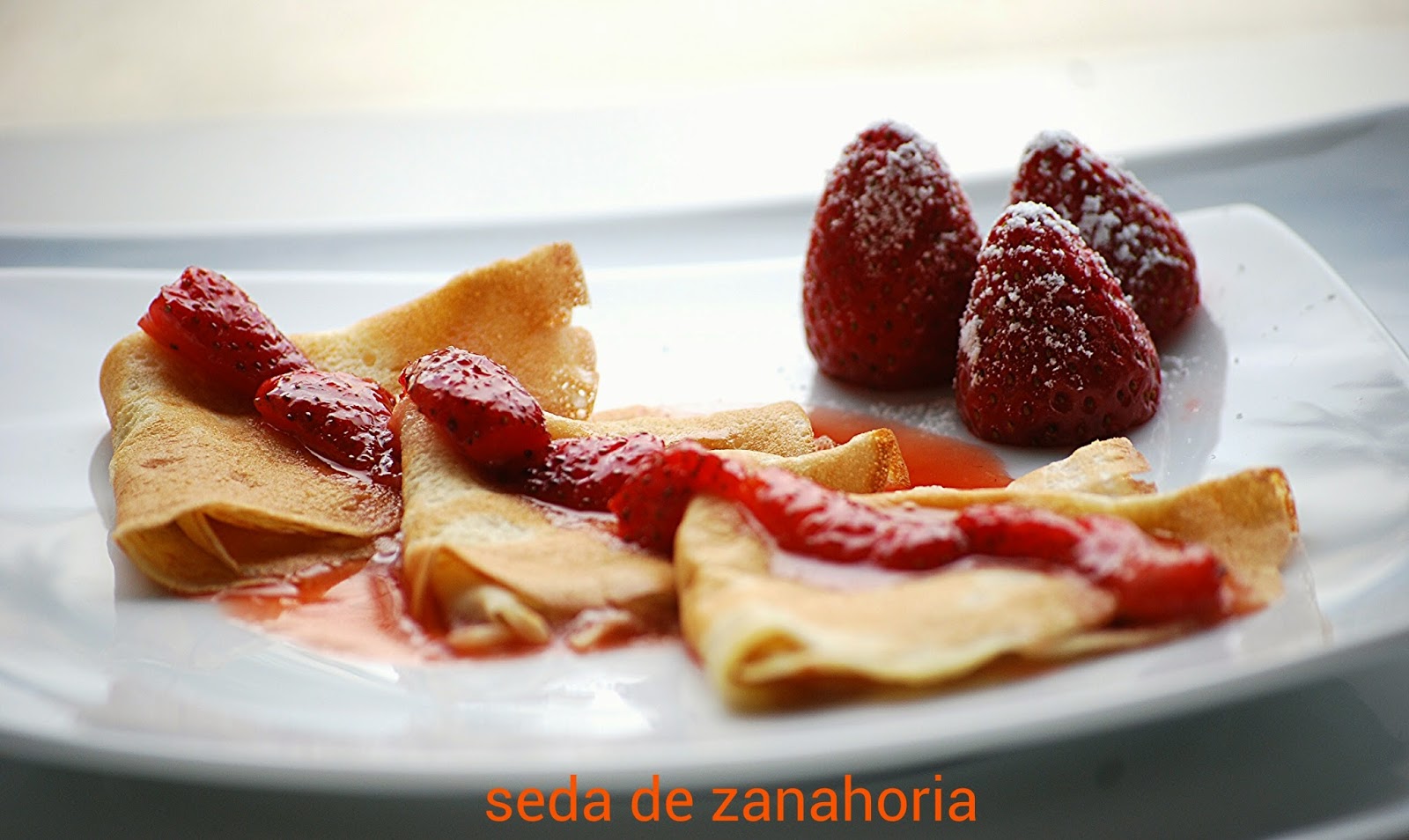 Seda de zanahoria: Crepes con salsa de Fresa