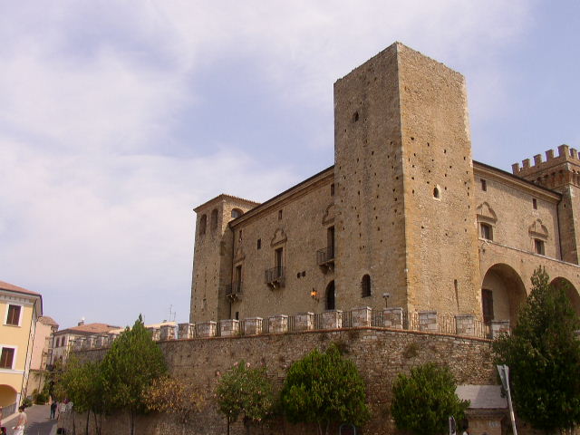 Altogether da Chieti: Chieti - Visita al castello di Crecchio