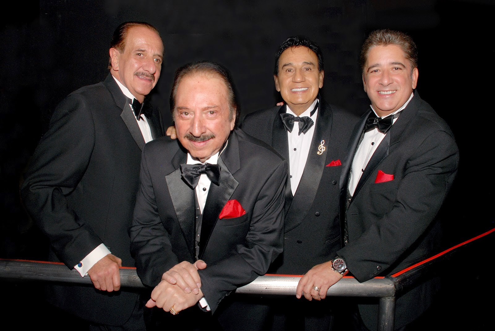 Los Hermanos Castro en Concierto : Intermedios