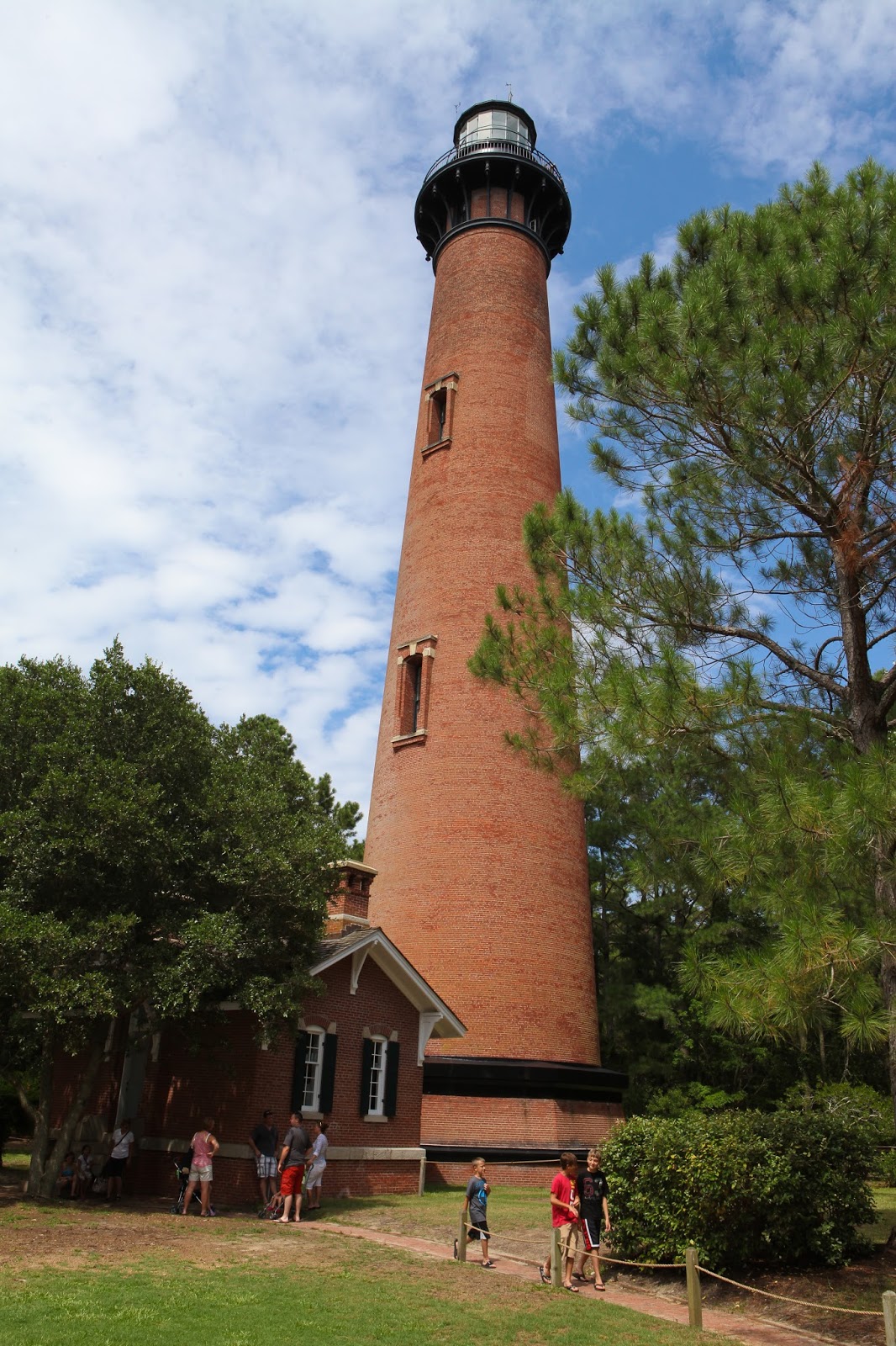 Lowcountry outdoors: Lighthouses of North Carolina / OBX