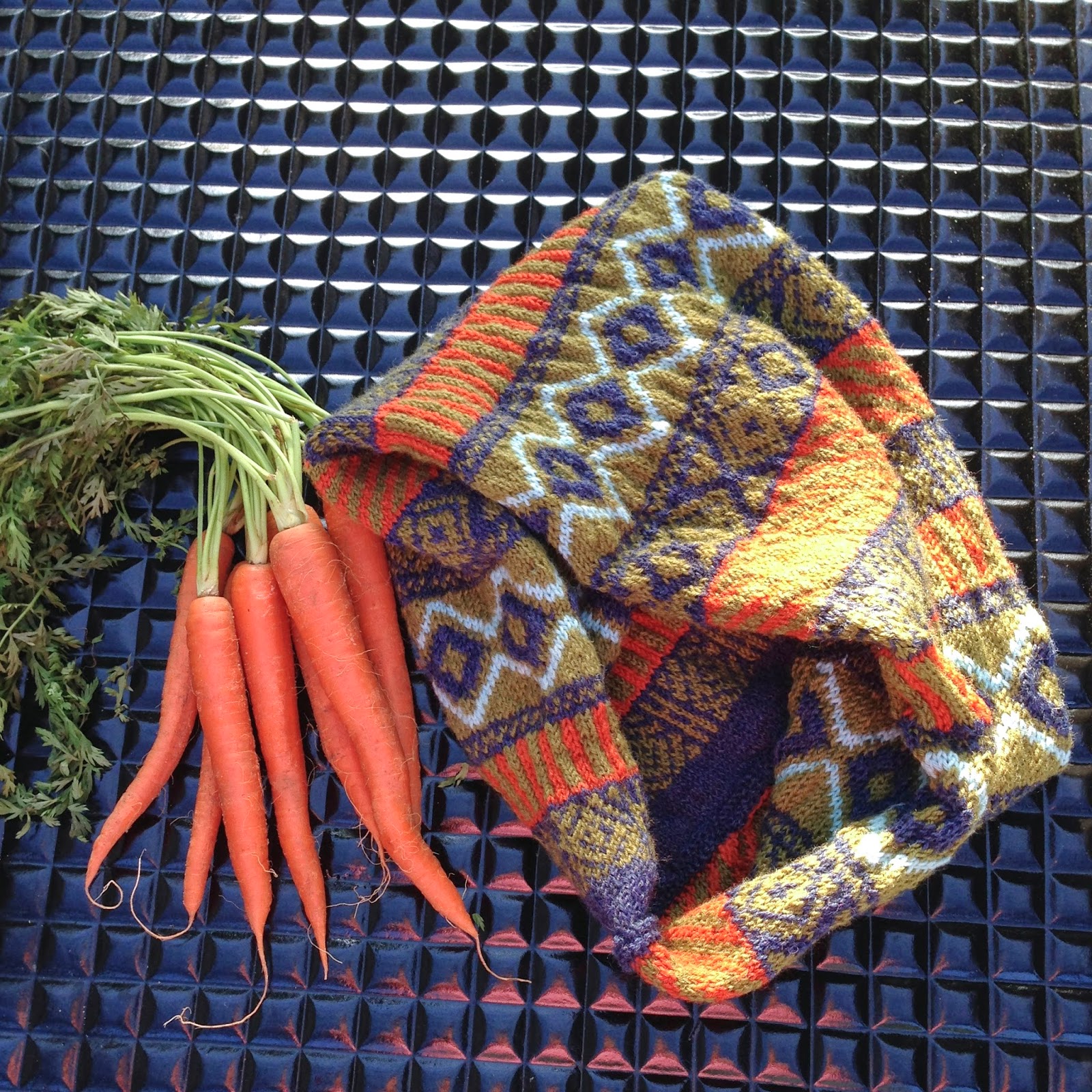 Merryweather's Cottage: DIY Cowl Knitting Chart Inspired by Oaken in ...