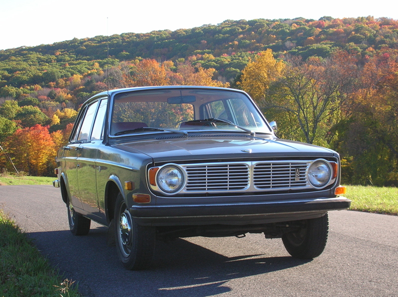 Best Cars Ever - Greatest Cars of All Time: Volvo 144