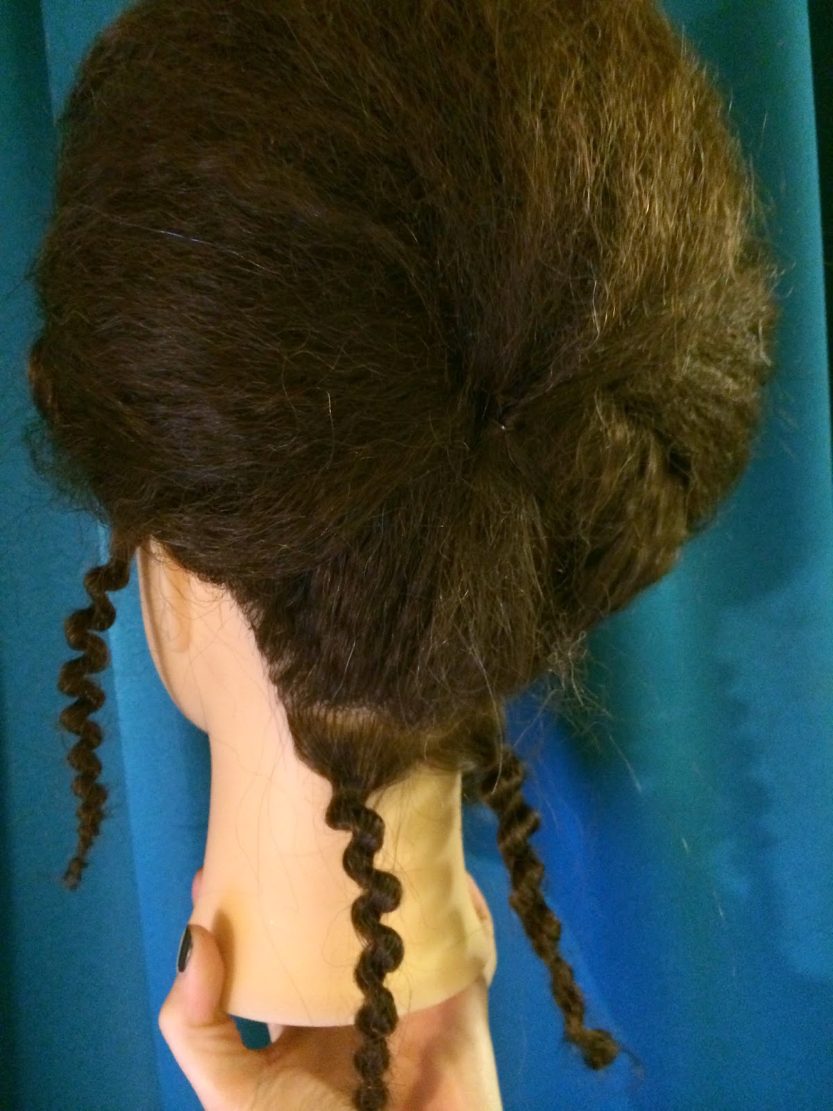 Golden Age: Elizabethan Hairstyle
