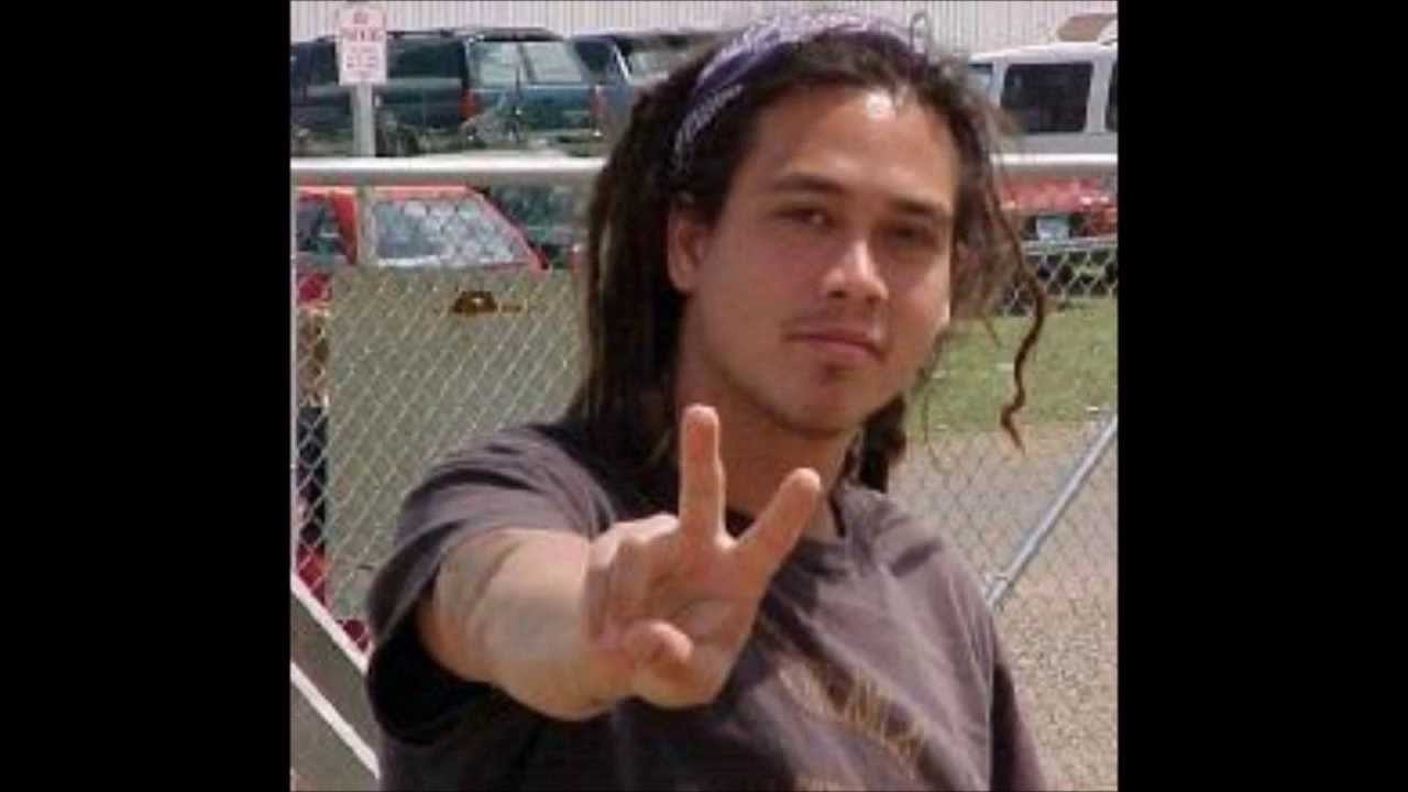 Chi Cheng (musician)