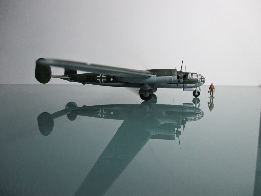 1/144 airbattle: 1/144 Messerschmitt Me 264 - by Altaya (Ixo)