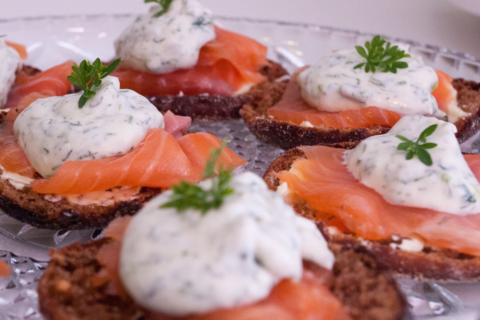 KeittiöKriitikko: Lohileivät