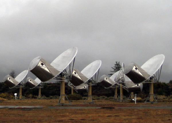 SolderSmoke Daily News -- Ham Radio Blog: SETI Live!