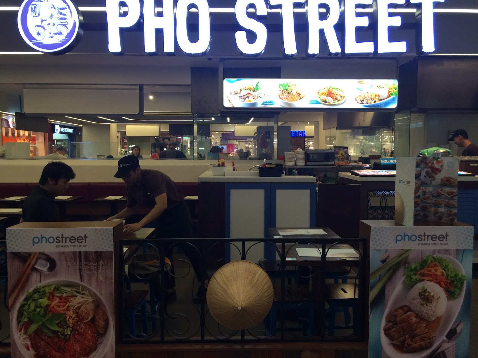 Pho Street: Vietnamese Street Food, Rất Ngon Nhé » Deenise Glitz