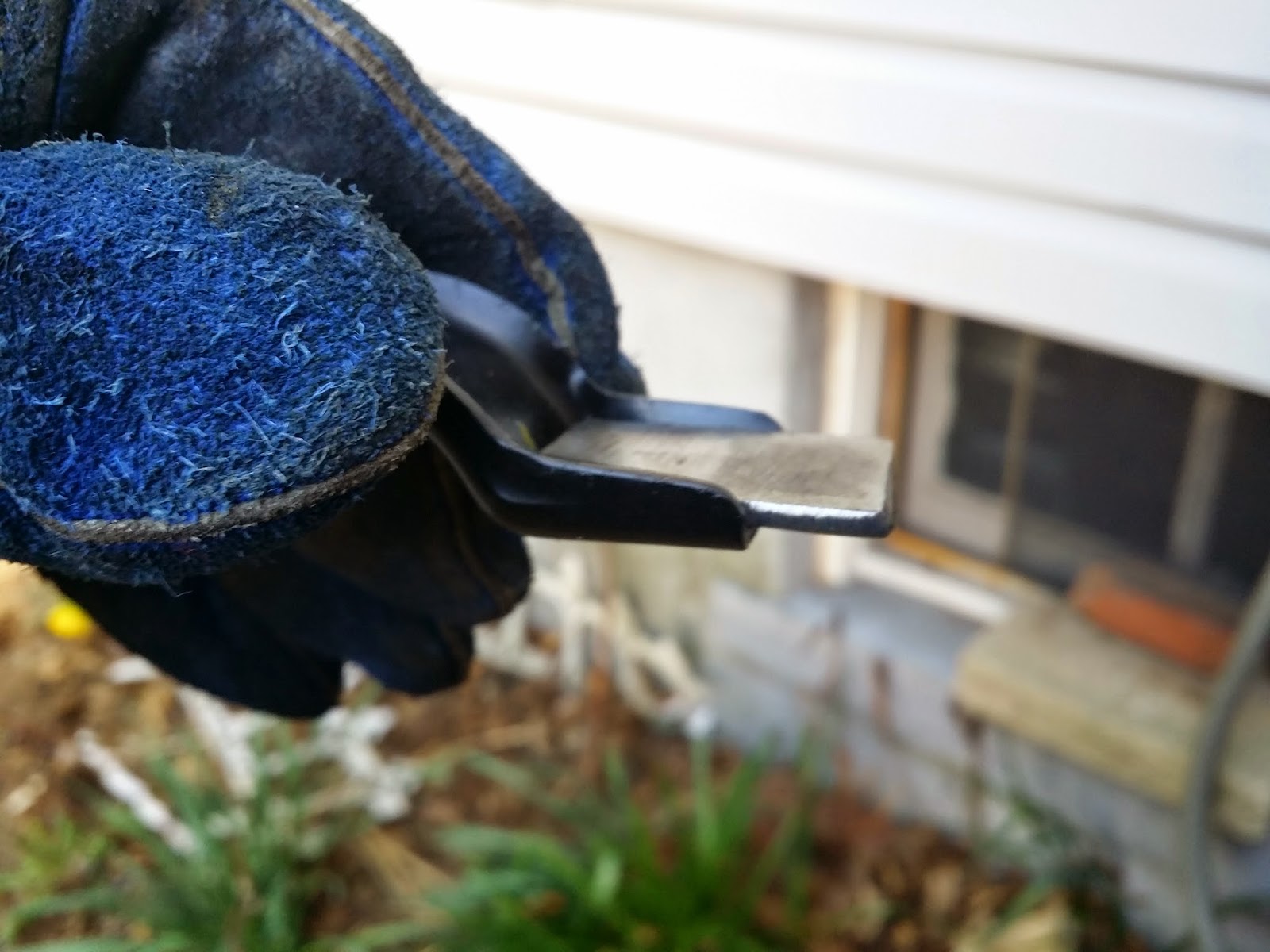 Beaver Built: Busted Sub, Part 13: Modifying the rack bracket