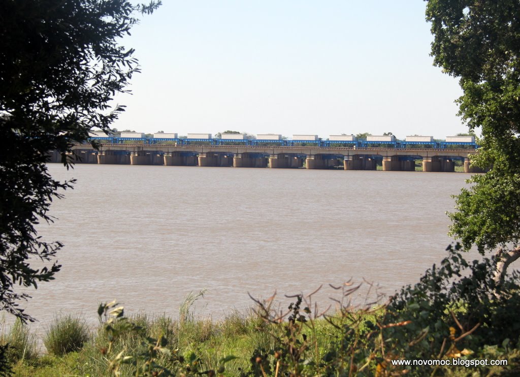 Da Ponta do Ouro ao Rovuma: Visita à barragem no rio Limpopo