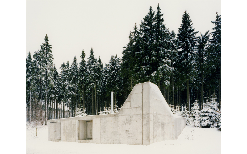 ARTOPIATECTURE: concrete hut