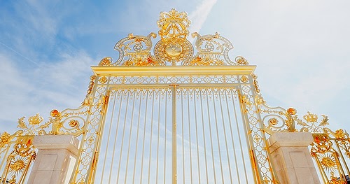 Don't Panic!: Three Guys Walk Into Heaven...