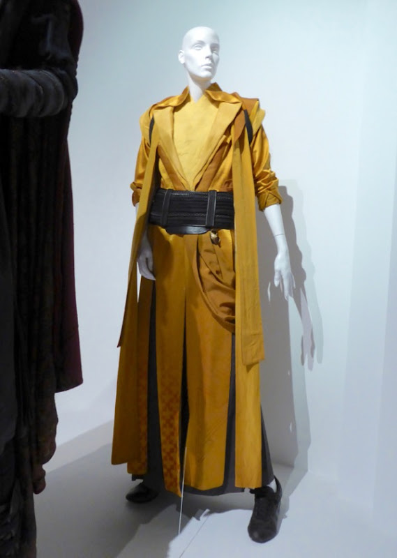 Hollywood Movie Costumes and Props: Doctor Strange movie costumes on ...