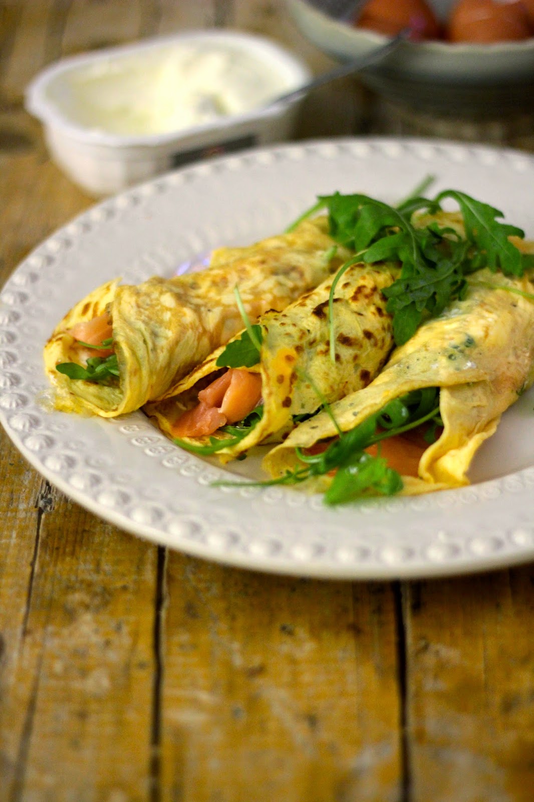As Minhas Receitas: Crepes de Ovo com Salmão Fumado, Rúcula e Queijo Creme