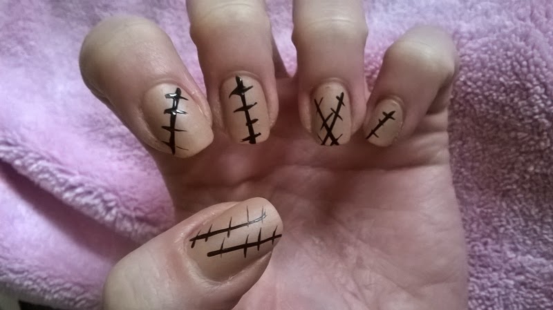 GleeTree92: Halloween Nail Art: No.1 Bloody Scars