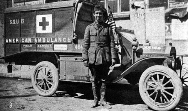 37 Historical Photos That Show Early Ambulances Over 100 Years Ago ...