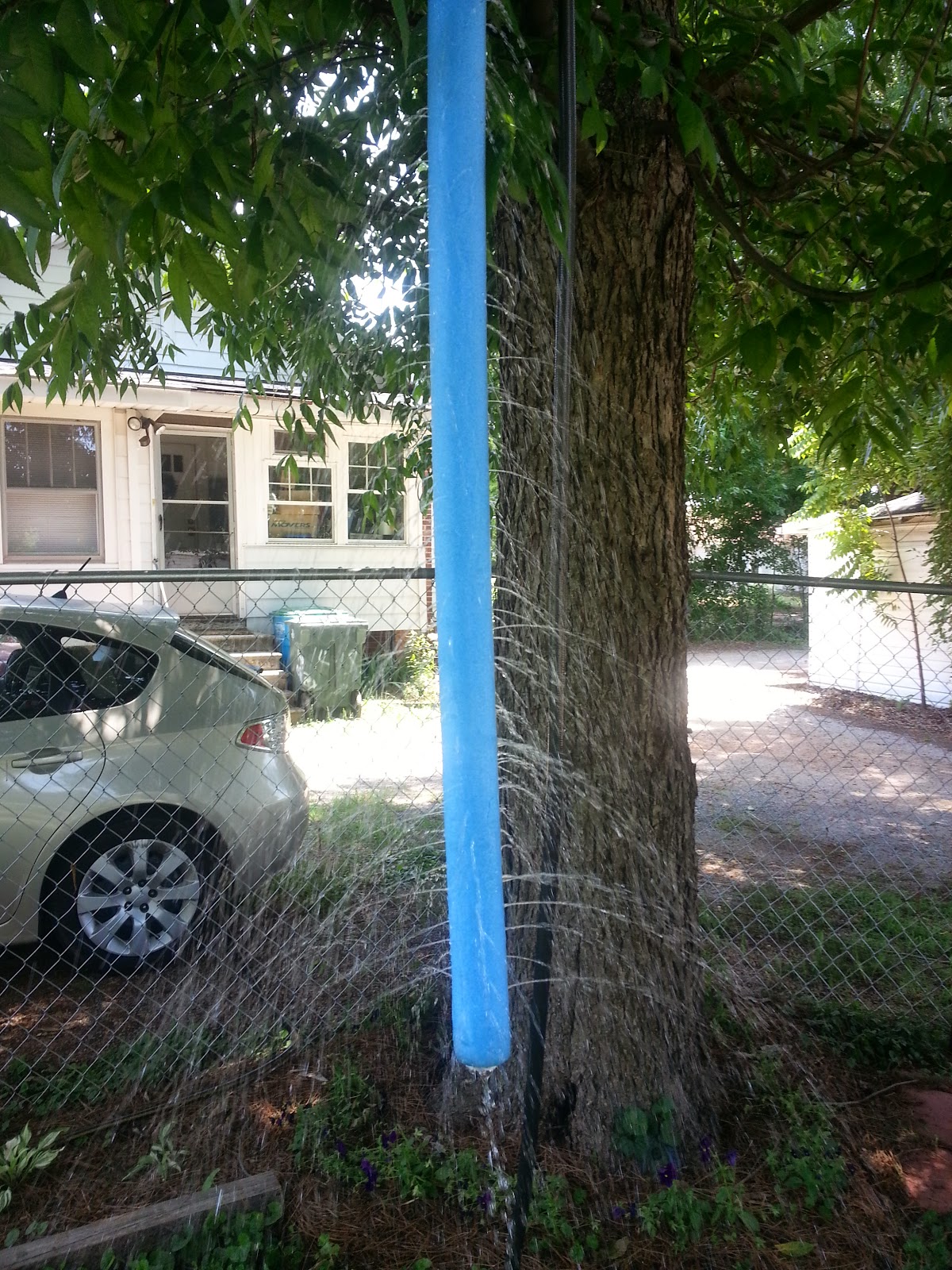 Tip Tuesday: DIY Pool Noodle Sprinkler - Mommy's Block Party