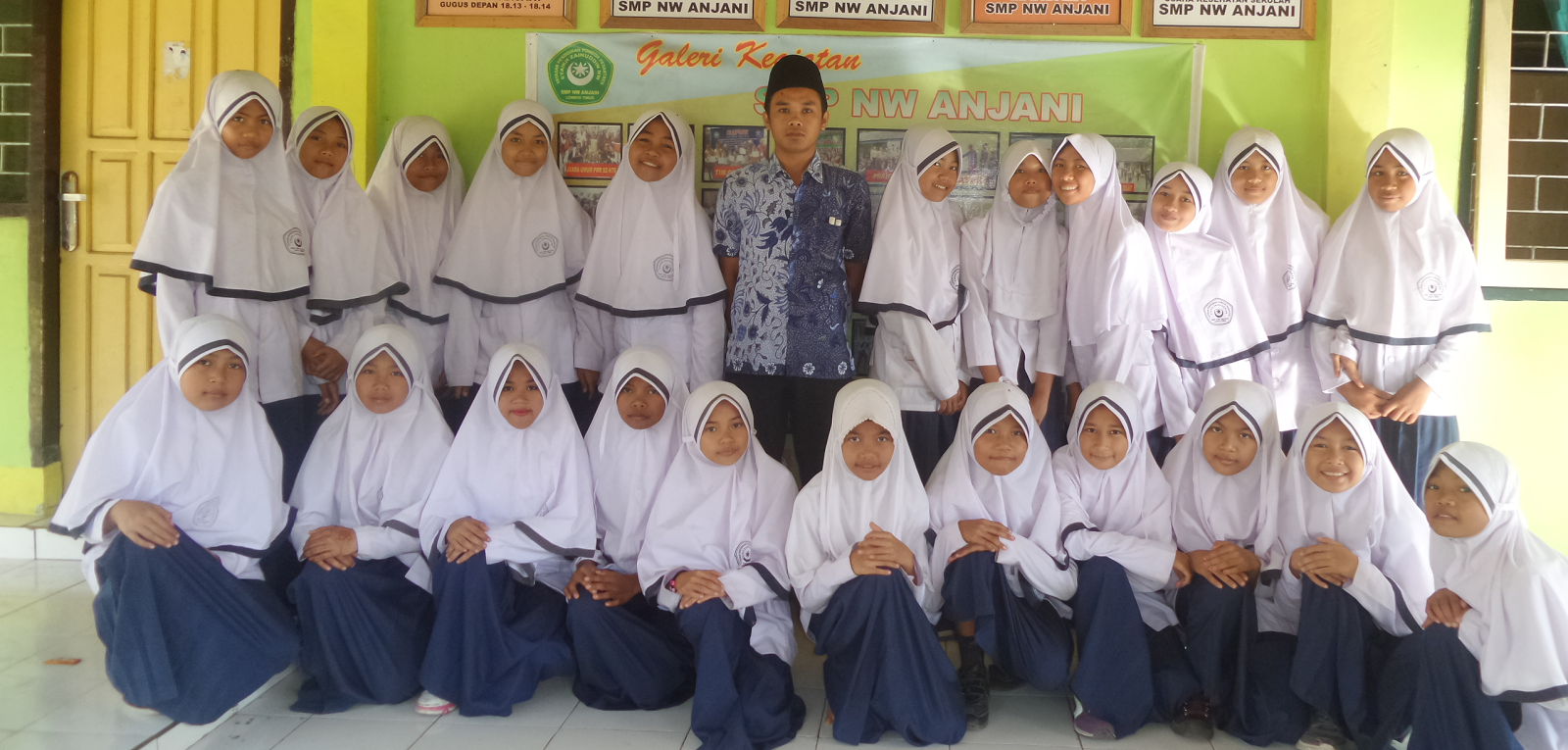 pendidikan indonesia: Ciri-Ciri Guru Yang Baik - Desa Kita