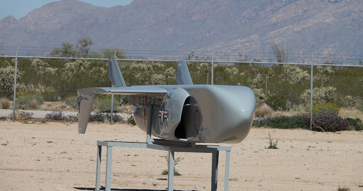 Blair's 軍事,警察及消防攝影: MCDONNELL ADM-20C QUAIL 鵪鶉