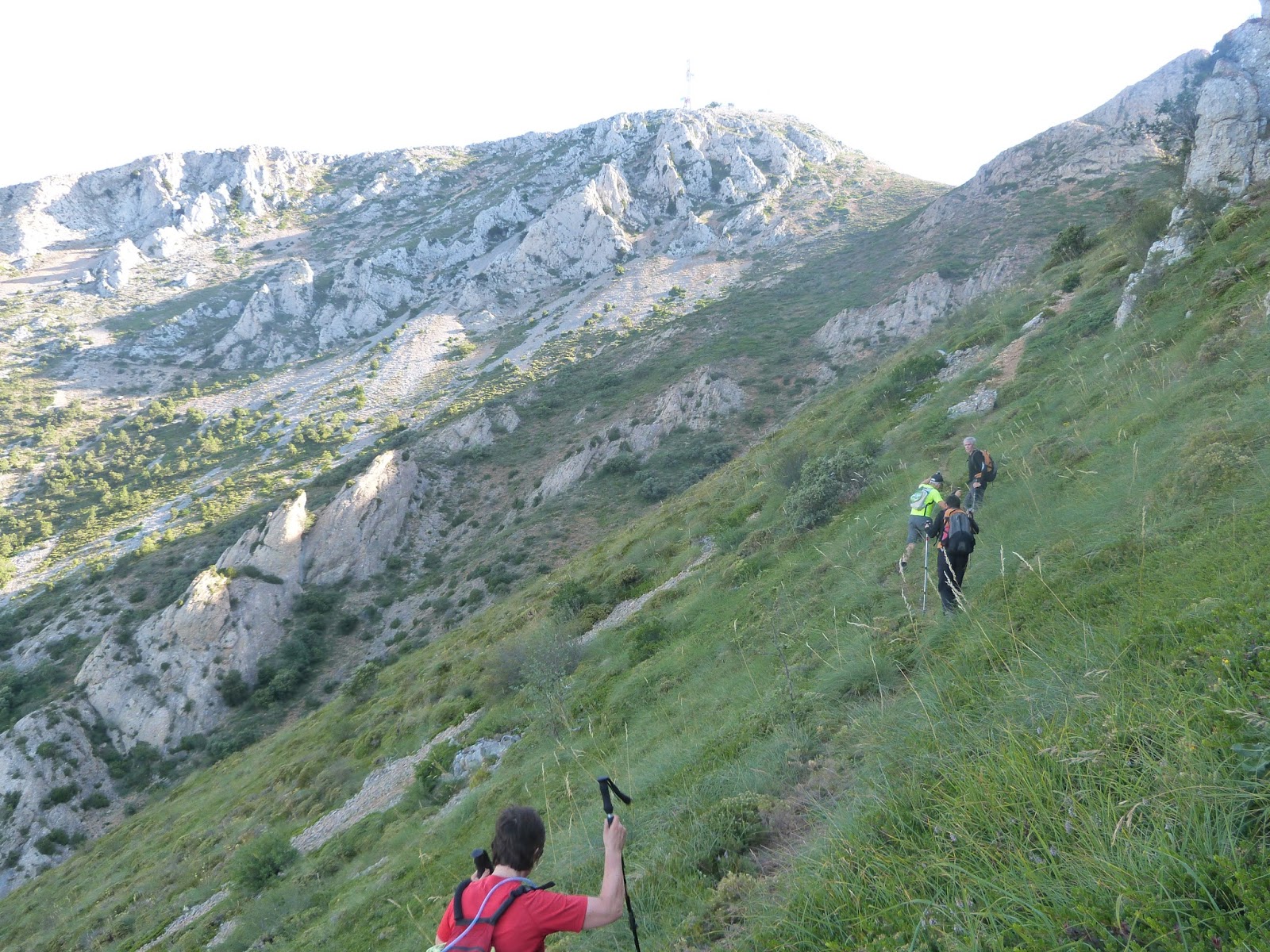 Cerca de las Estrellas: IOAR o YOAR ( 1.416 m.) POR EL VALLE DE LOS ...