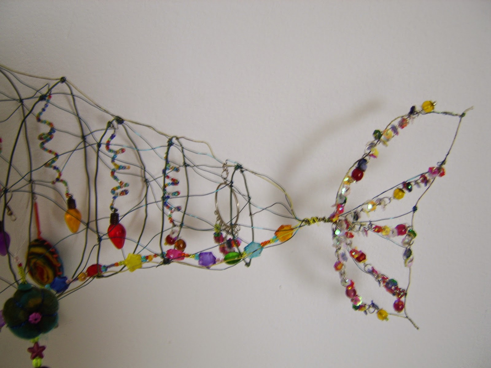 Double Dutch stories: Wire Fish and beads