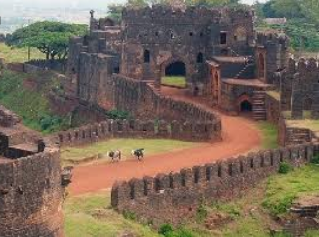 India's Amazing Forts and Best Places For Holiday - Maxlinkinfo