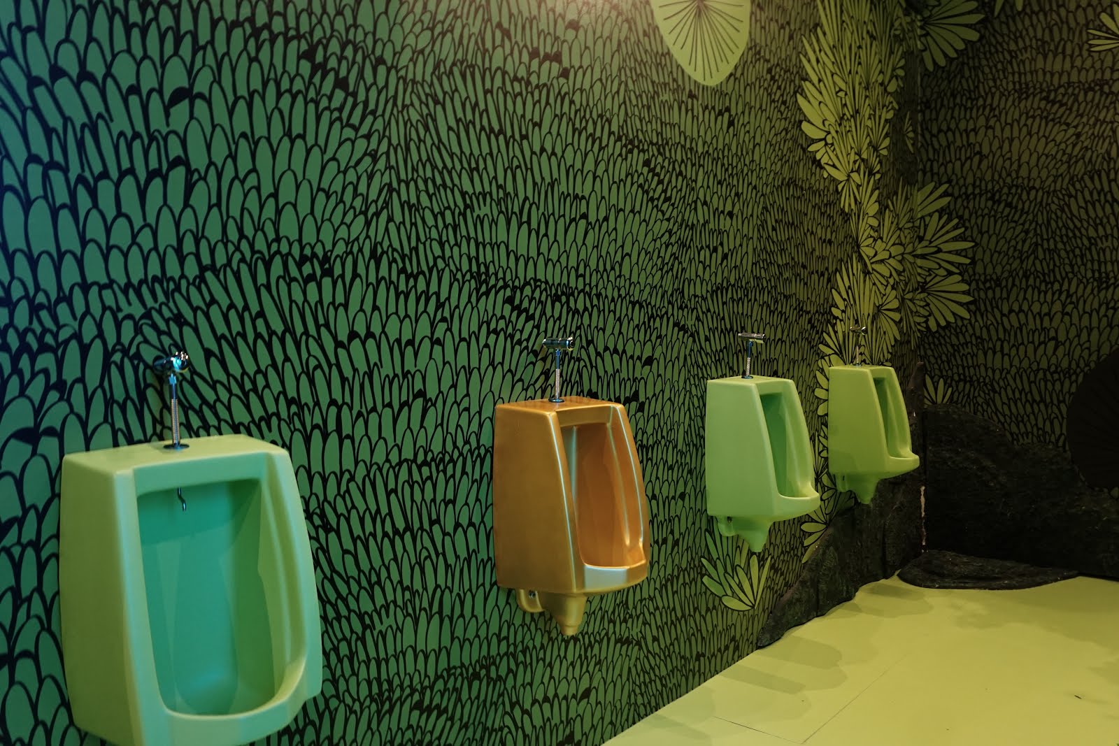 [Art]: Haluu World - Stevie Wong