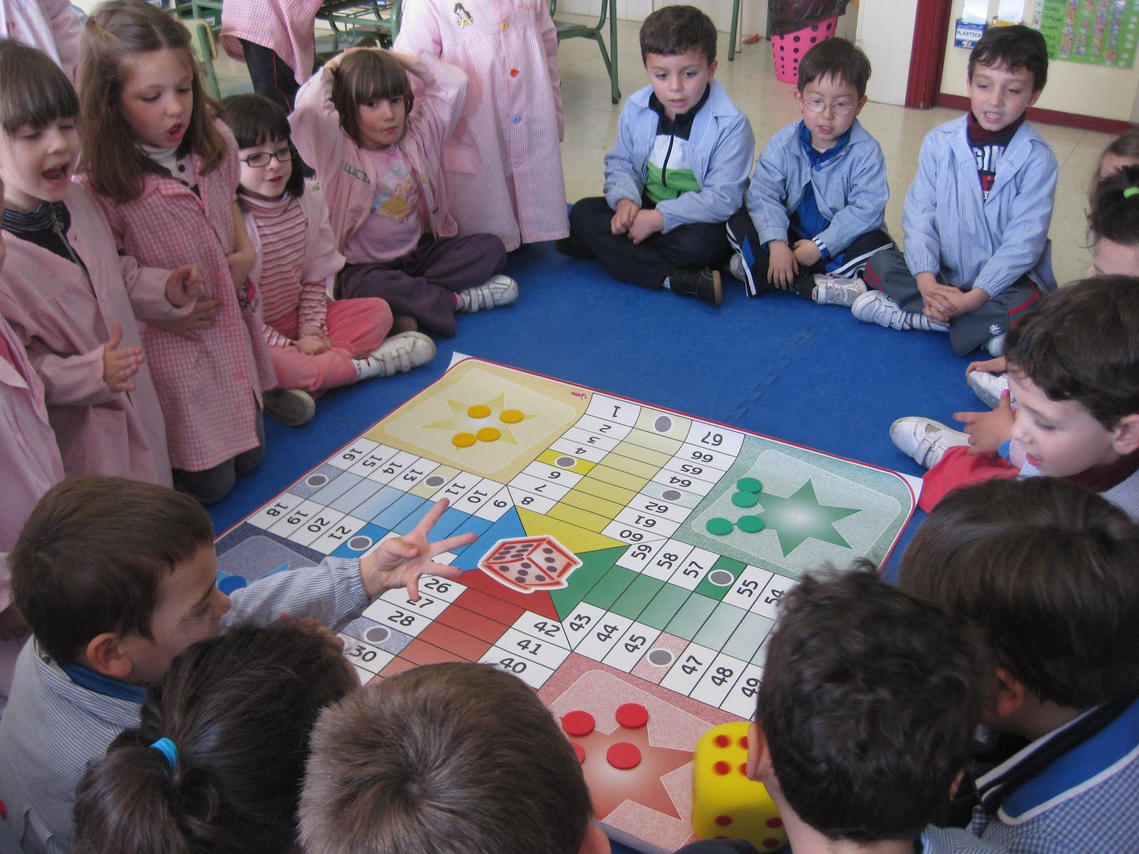 jugandoconlosamigos: EL PARCHÍS