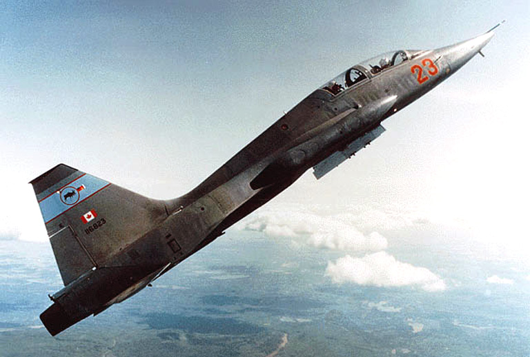 nhungdoicanh: Canadair CF-5/CF-116 Freedom Fighter
