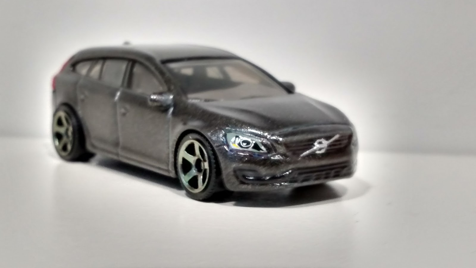 3inchDiecastBliss: Matchbox Volvo V60 Custom - Great Casting