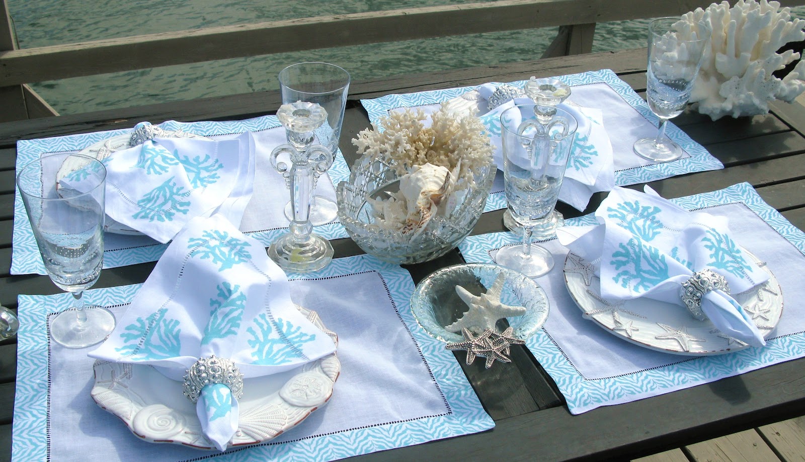 Everything Coastal: Beside the Sea Tablescapes