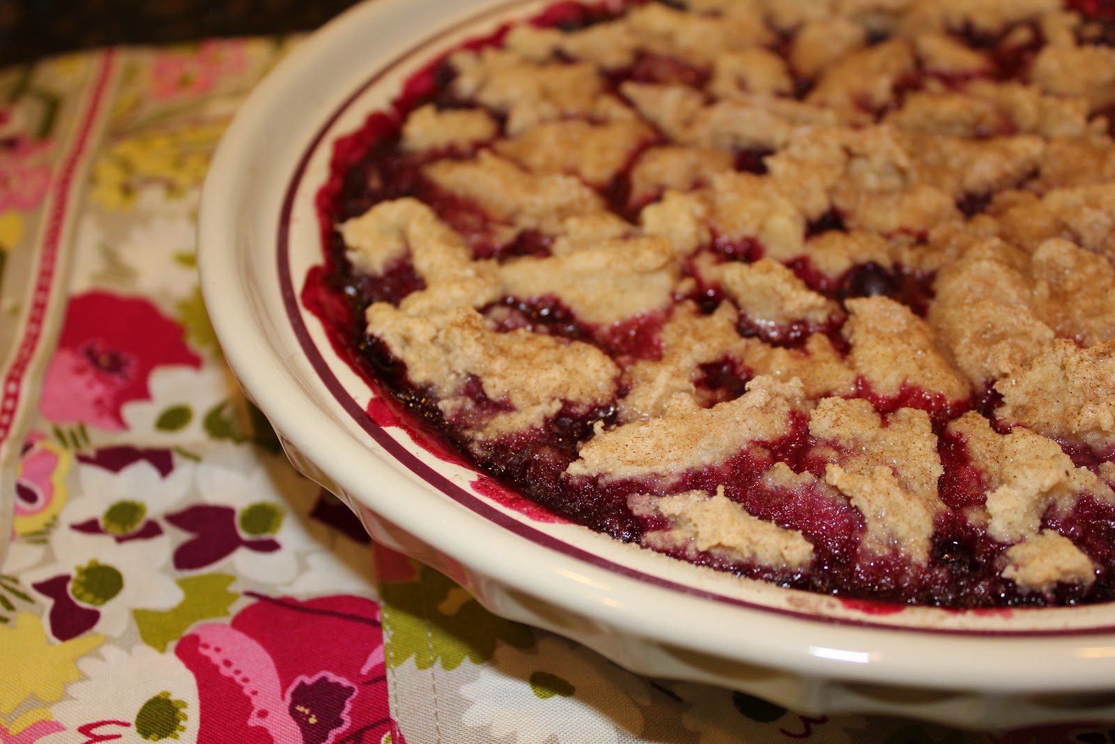 Luscious Confections: Gluten-Free Blueberry & Raspberry Cobbler