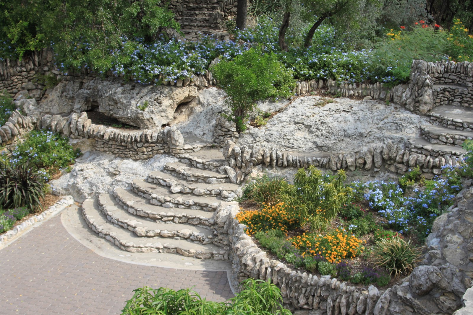 Rock-Oak-Deer: The Japanese Tea Garden: San Antonio