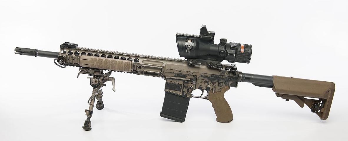 VEICULOS E ARMAMENTOS MILITARES: LEWIS MACHINE & TOOLS (LMT) L-129A1 ...