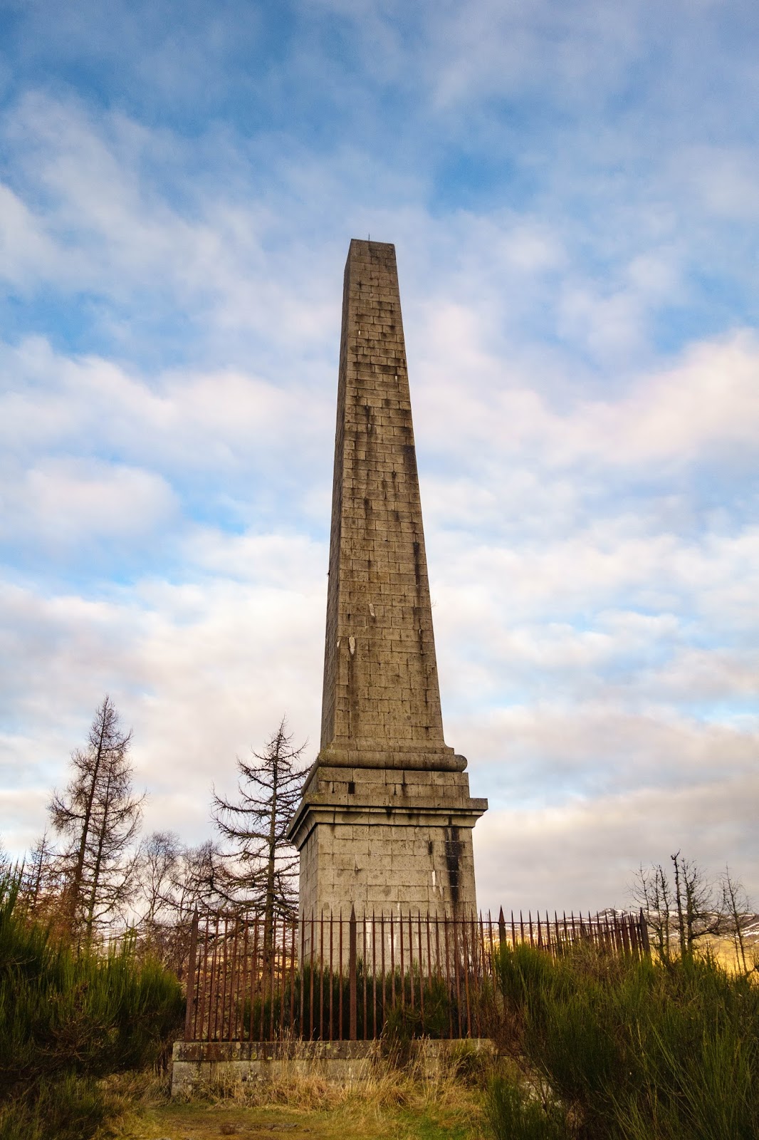 Jegs Blog : Melville Monument, Deil's Cauldron, Comrie Walk 27/11/16
