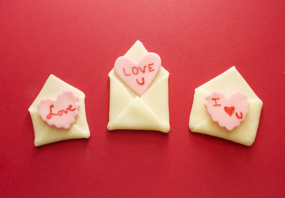 Sew Can Do: Edible Love Notes