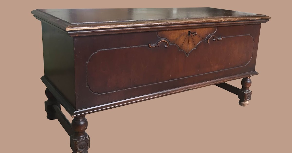 Uhuru Furniture & Collectibles: Vintage 1930s Cedar Chest - $95 SOLD