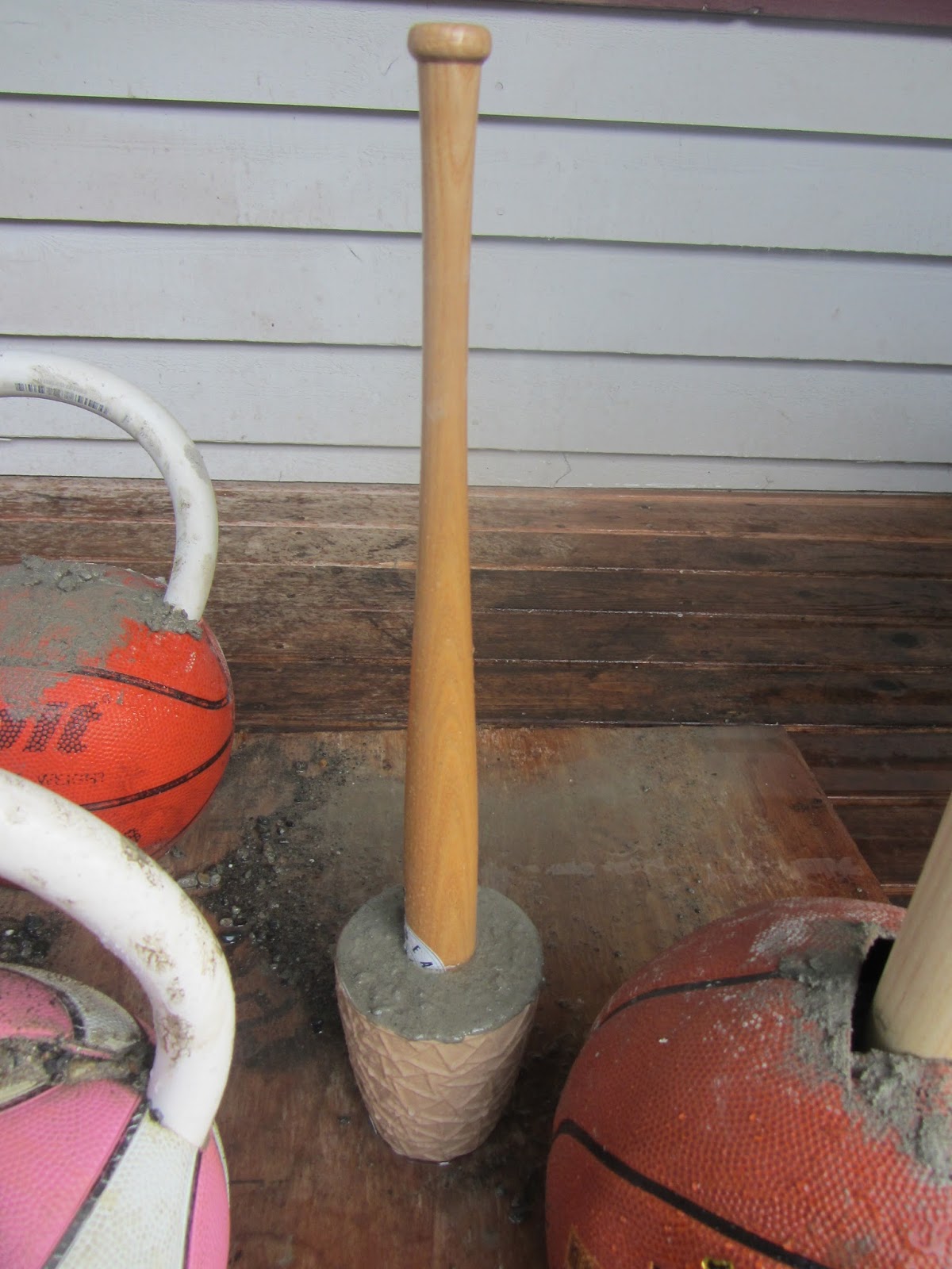 Bari-Delicious Food: Introducing Smye's Fitness - Homemade Kettlebells