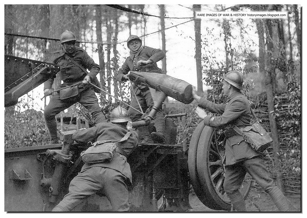 HISTORY IN IMAGES: Pictures Of War, History , WW2: Defeat Of France ...