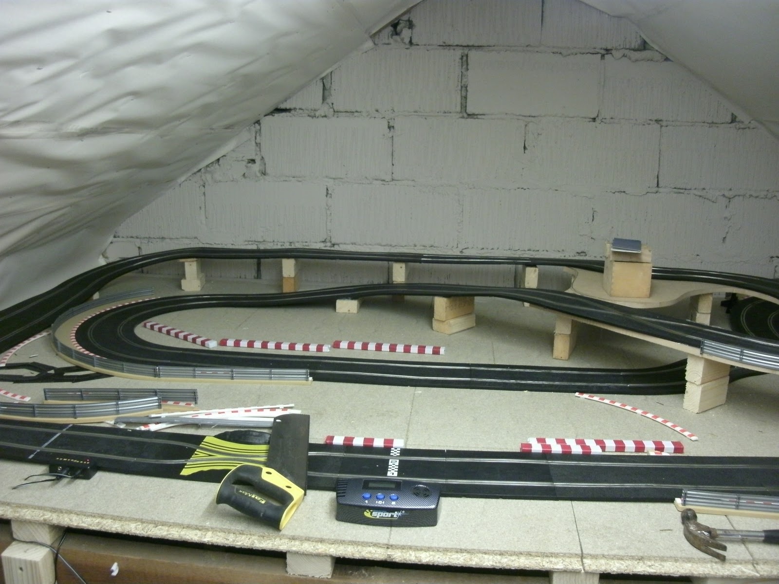 Bob's Scalextric Project: final layout
