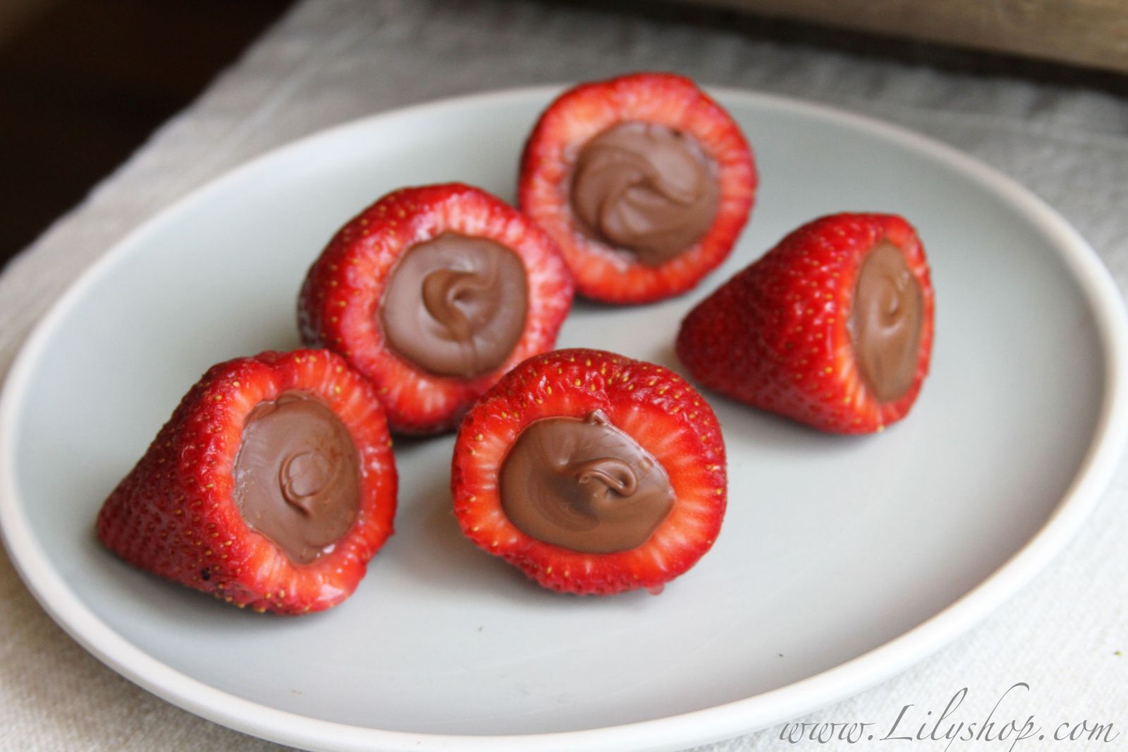 Surpresa Criativa : Copinhos de Morango com Chocolate