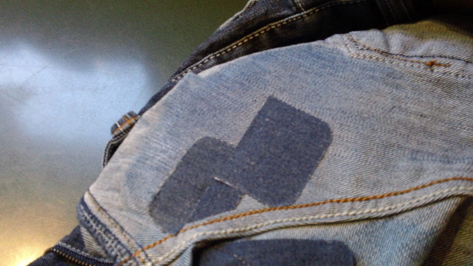 Make Your Life Organized: How to patch a pair of jeans