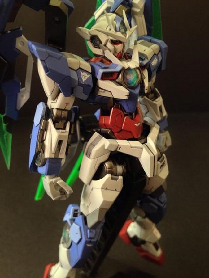 Custom Build: HG 1/144 QAN[T] Full SABER ver. Dee