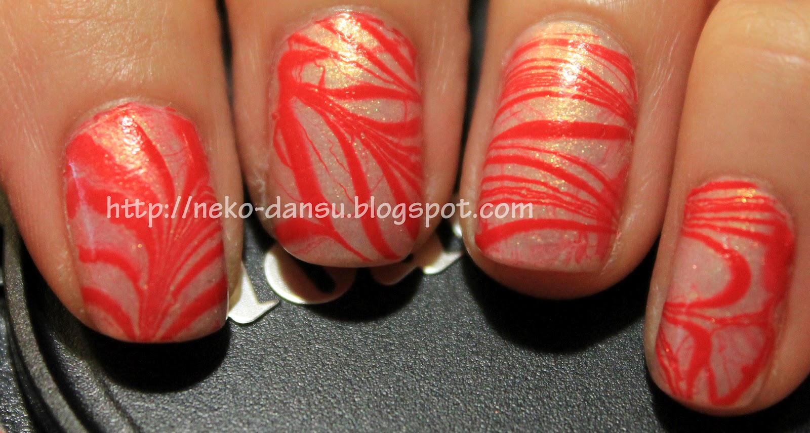 Neko-dansu's Nails: Flashback Friday: Christmas Marble