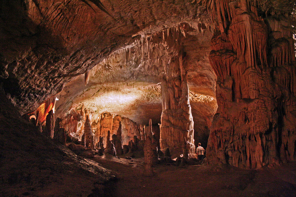 Vie dei Canti Viaggi: NON SOLO BENESSERE, LE GROTTE DI POSTUMIA