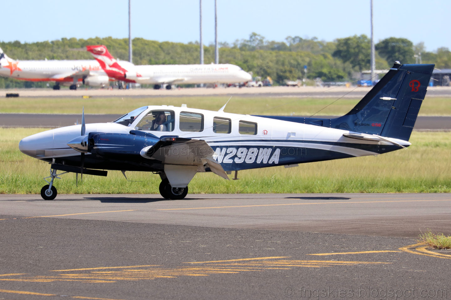 Far North Queensland Skies: Beech Baron G58 N298WA arrives