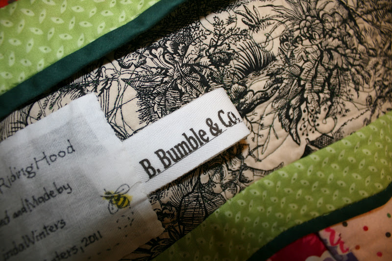 Buzzing and Bumbling: Making Ribbon Labels - Tutorial
