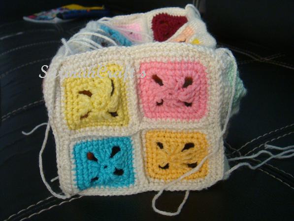 Sarinah Craft's: Granny Square Box Tissue Cover...